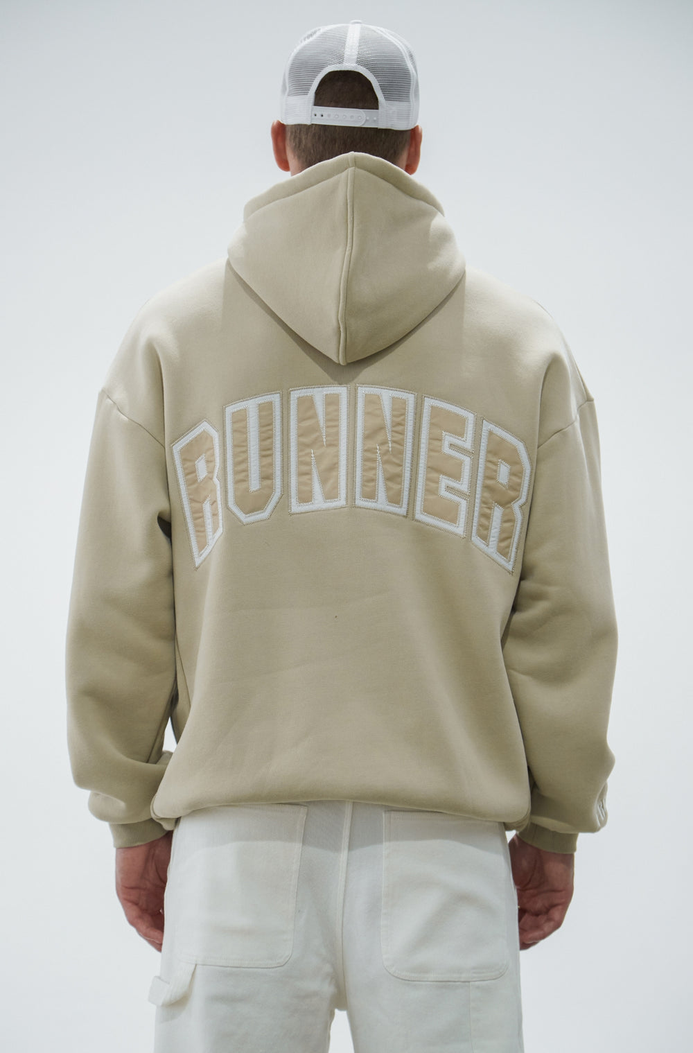 Hoodies & Sweaters – Front Runner